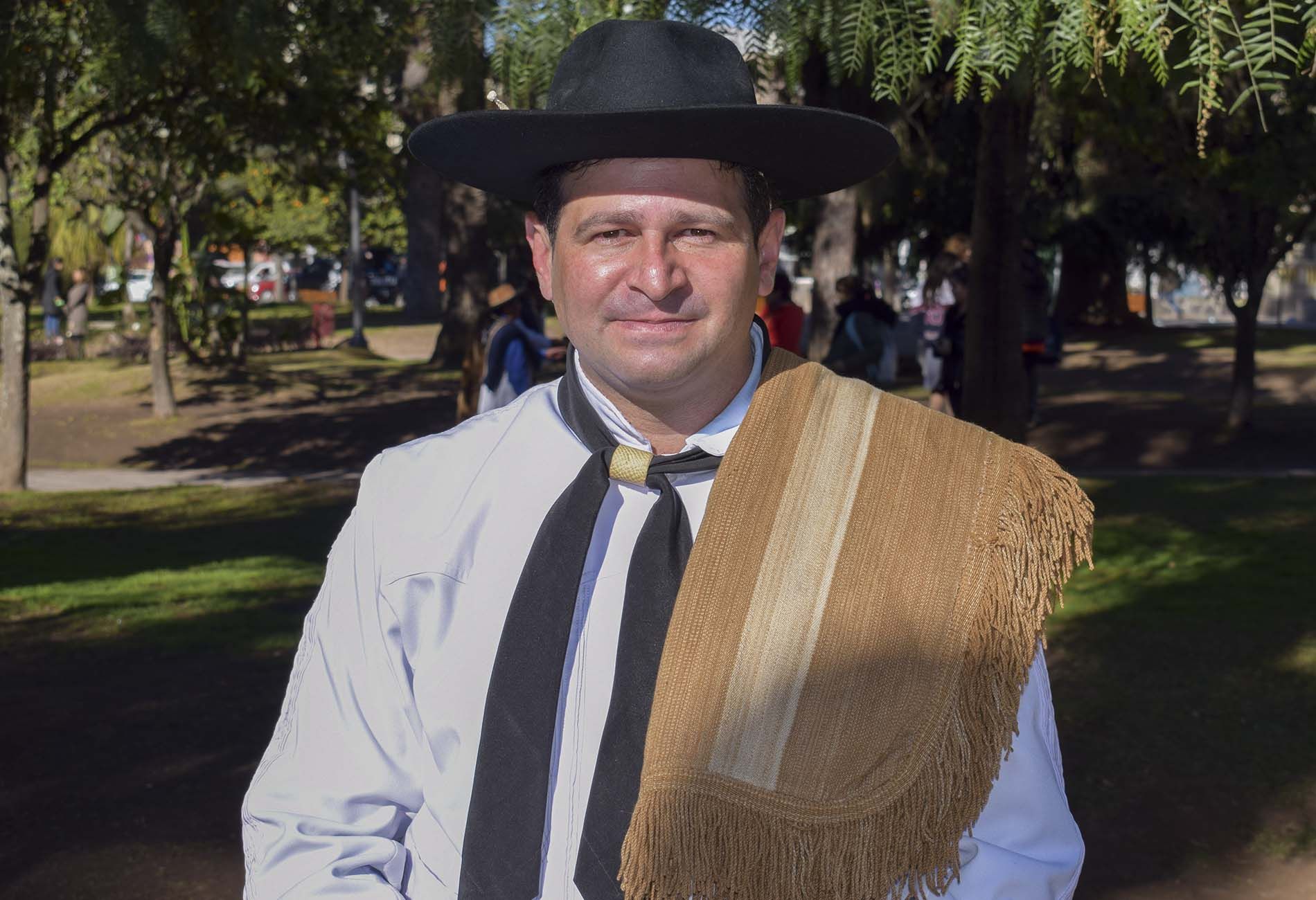 Santiago Jubert: "Hay que poner en valor todas nuestras fechas patrias ...