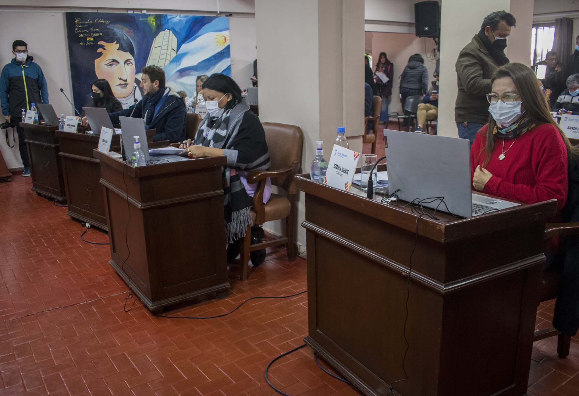 Concejales aprobaron la licitación de licencias de taxis de radio llamada - Concejo Deliberante