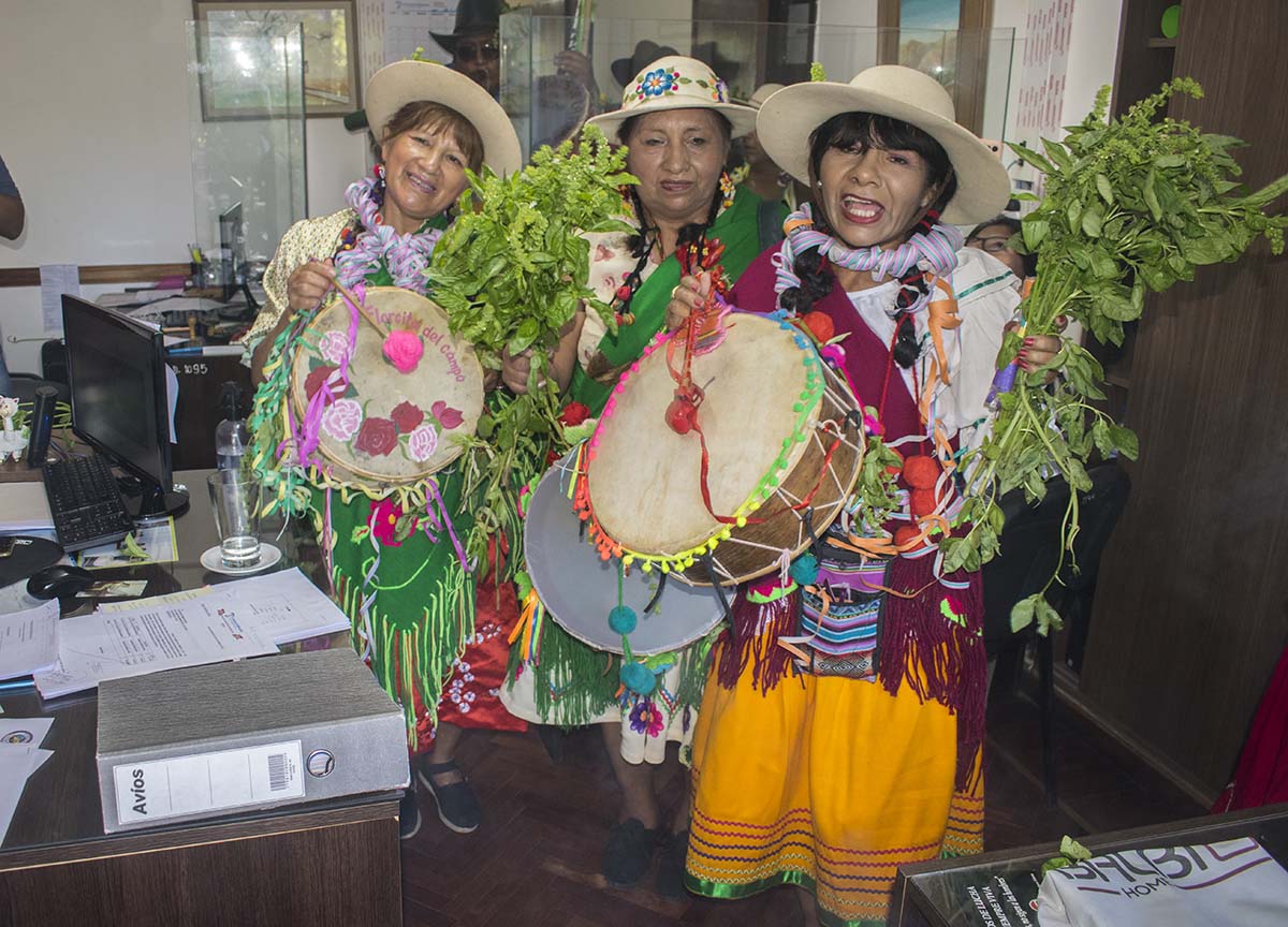 Concejales participaron del tradicional festejo del Día de las comadres ...
